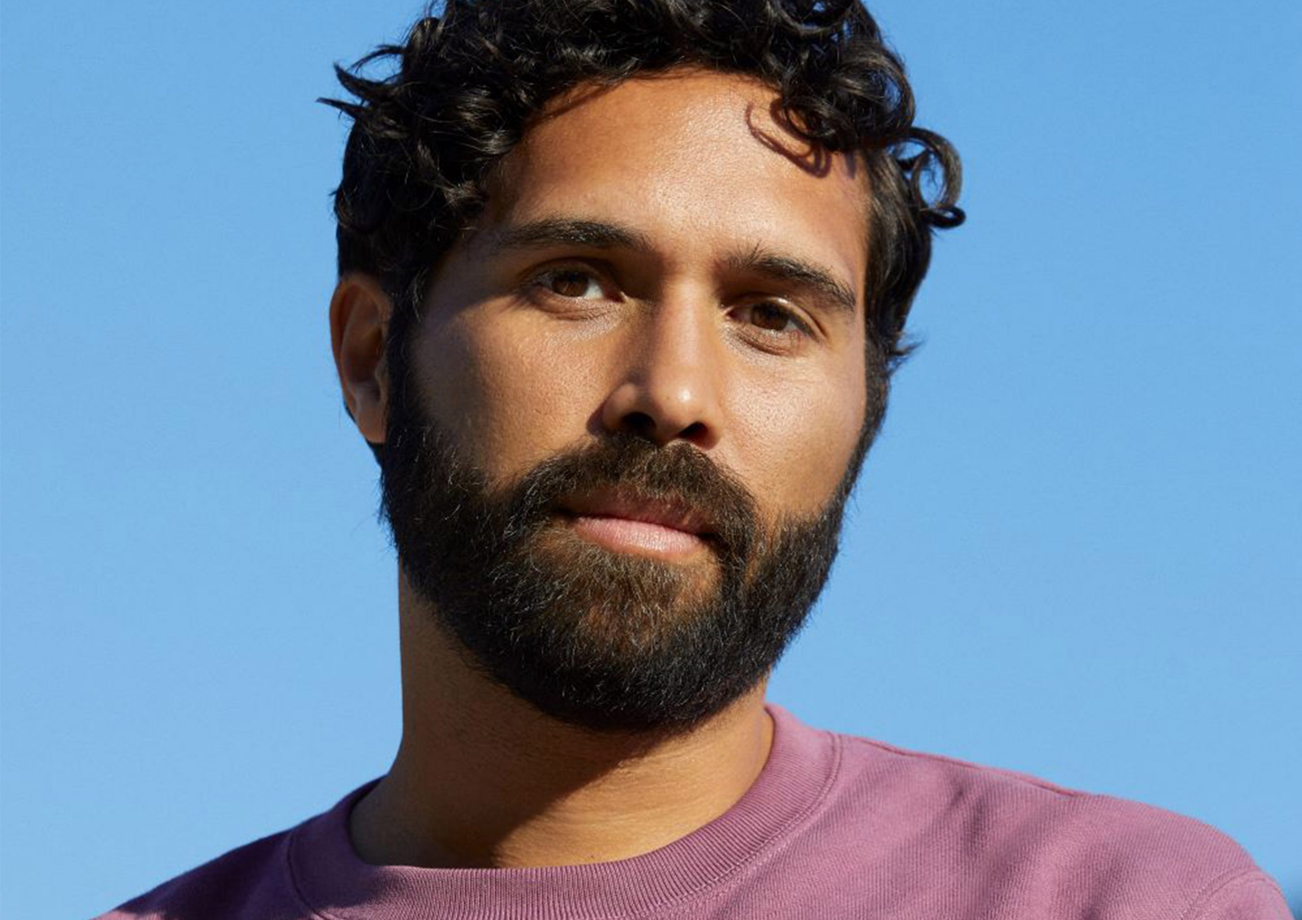 BEN ABRAHAM RELEASES STUNNING NEW SINGLE 'WAR IN YOUR ARMS' - House of ...
