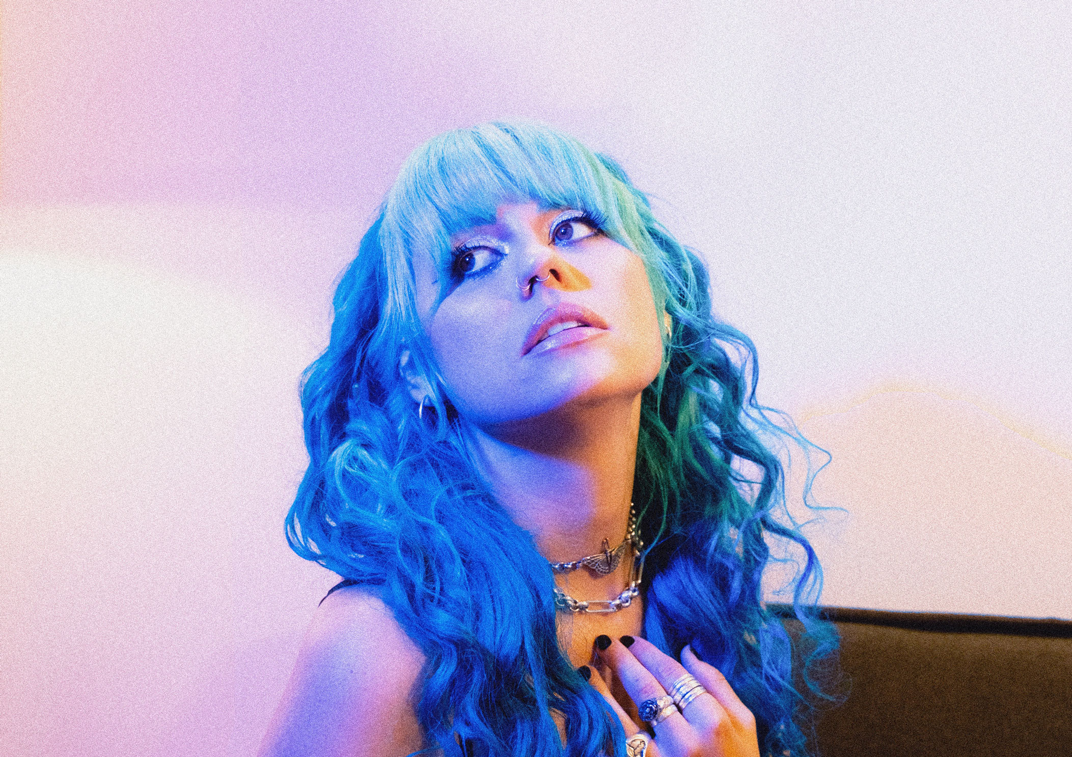 Kings Elliot Unveils New Single 'I Hate The Sun'