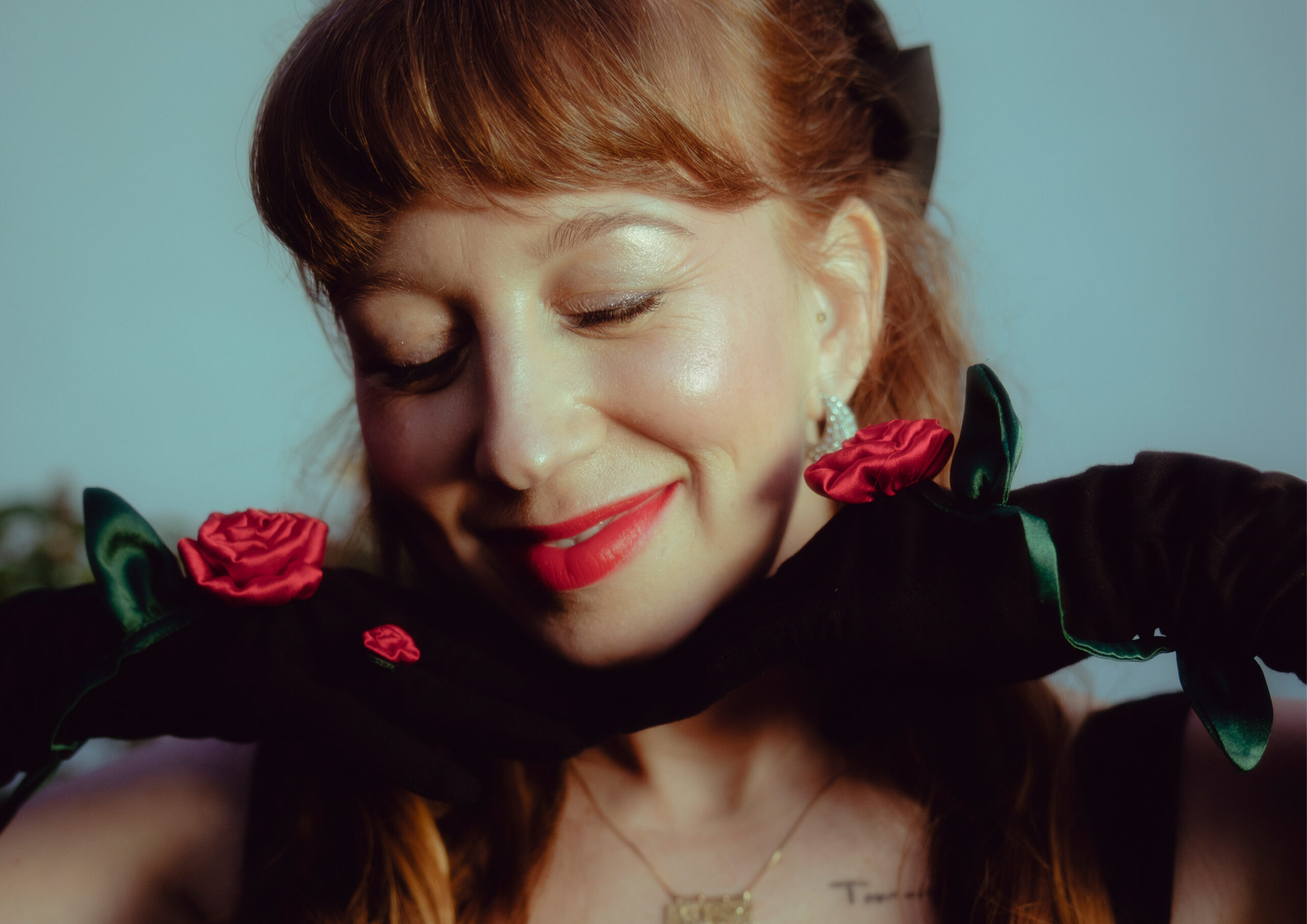 ELLA VOS USHERS IN A BRAND-NEW SINGLE "KAWAII"