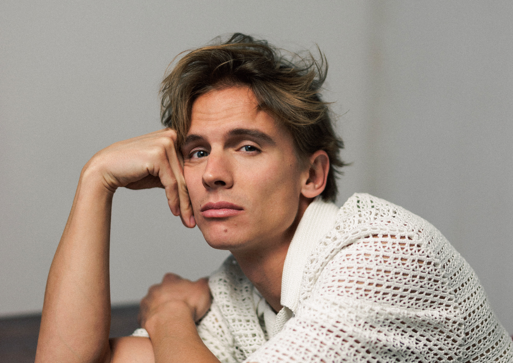 Giulio Greco debuts as a solo artist with his intimate and soul ...